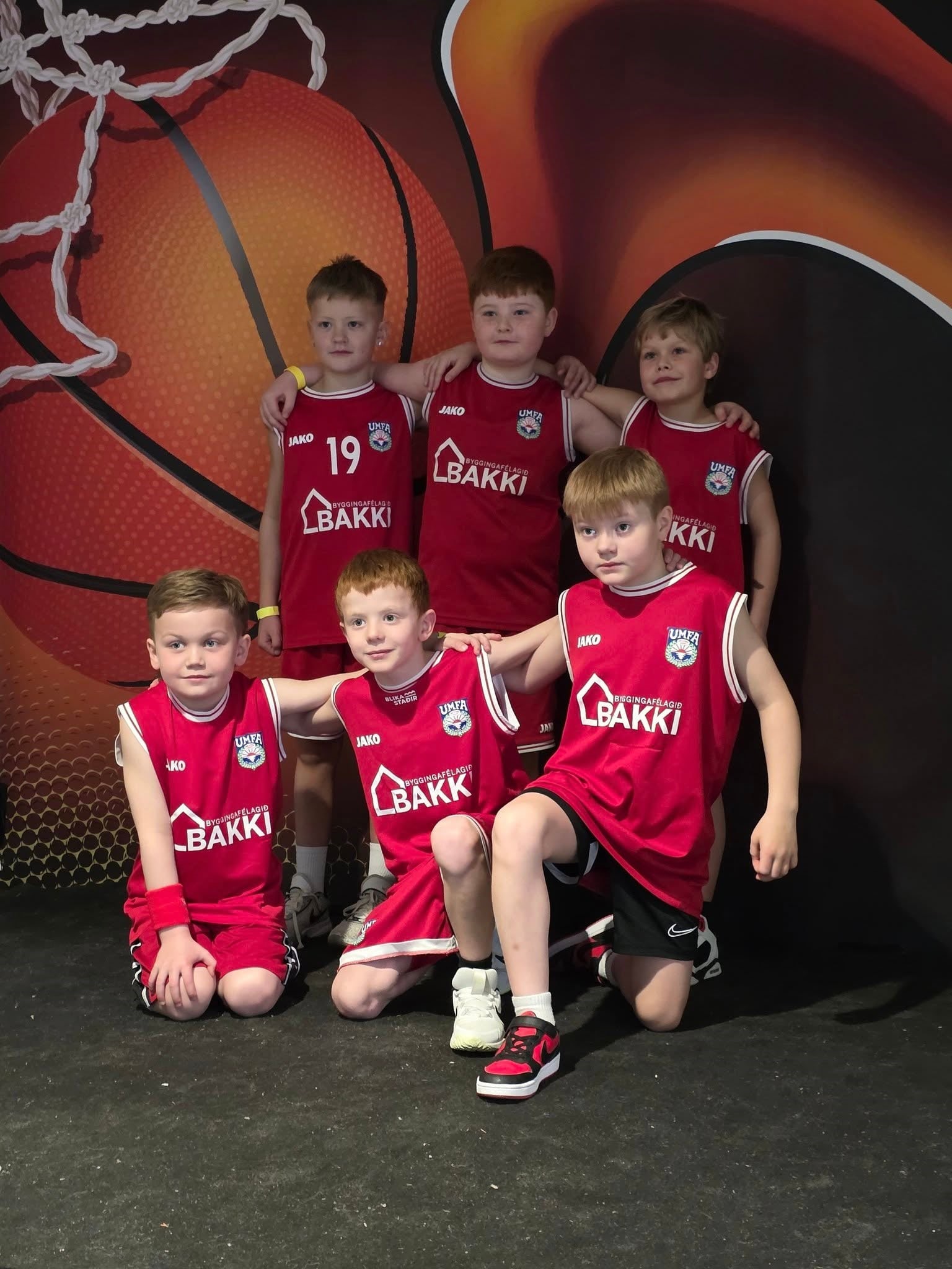 🏀 Krakkar úr Aftureldingu mættu galvösk á Fjölnismótið – leikgleðin í ...